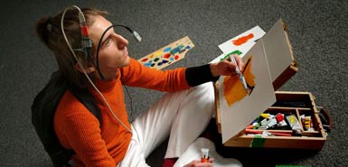 The eyeborg - an electronic device that allows colours to be perceived ...