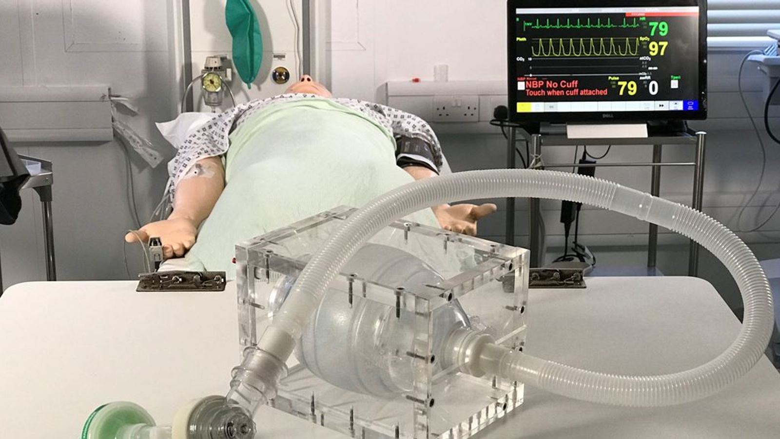 Professors and students develop a cheap and easy to assemble ventilator ...
