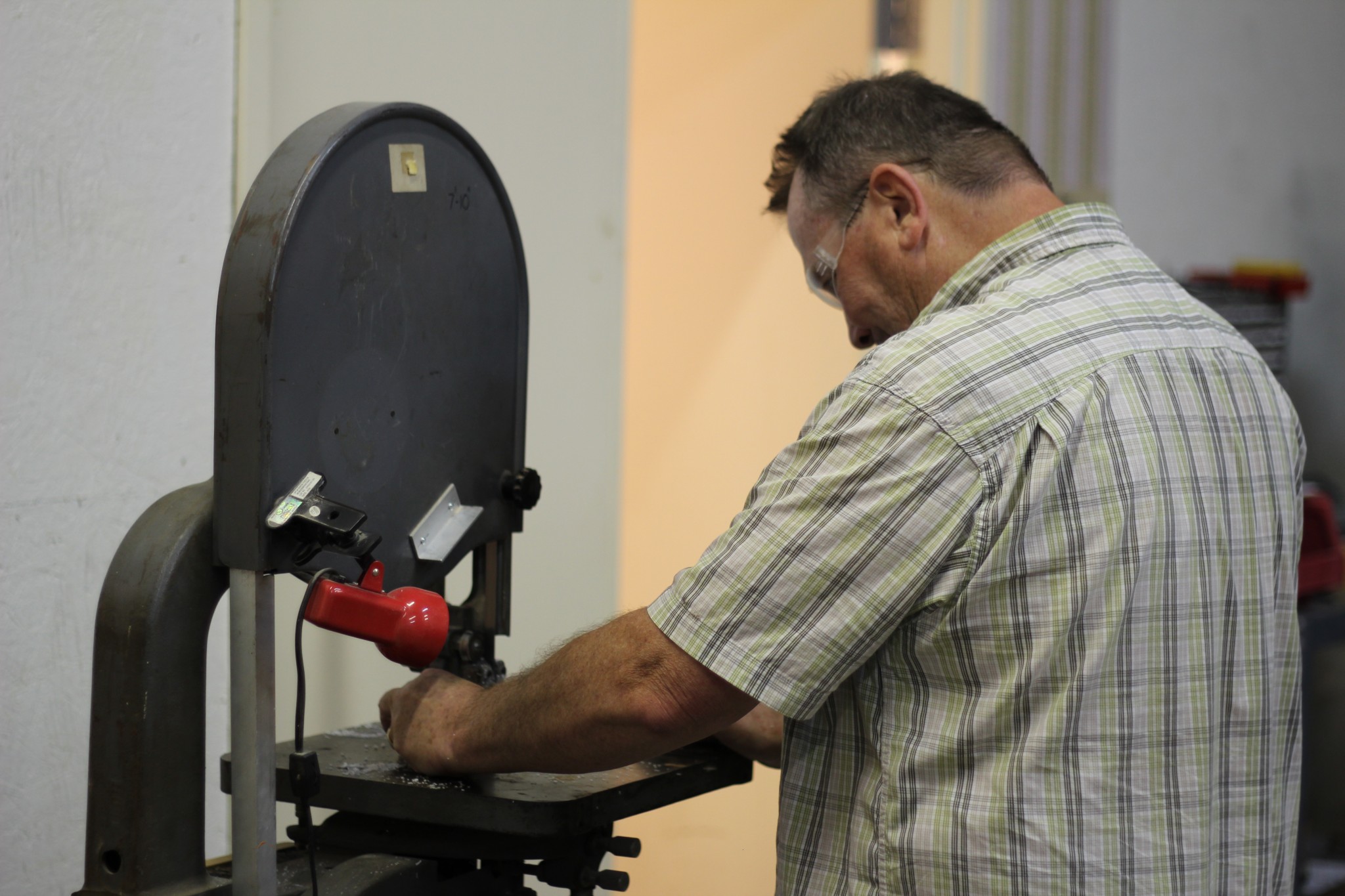 Team develops trike pedal stand for girl with spina bifida | Patient ...