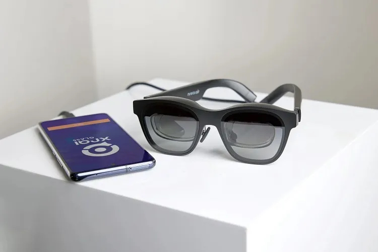 XRAI Glass - Revolutionary New Glasses Allow Deaf People and People Who ...